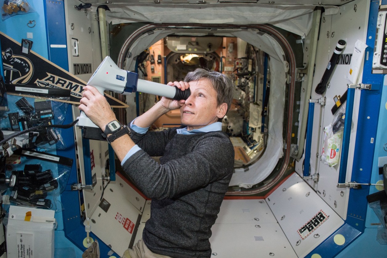 Astronauts' vision worsens on longer spaceflights | Popular Science