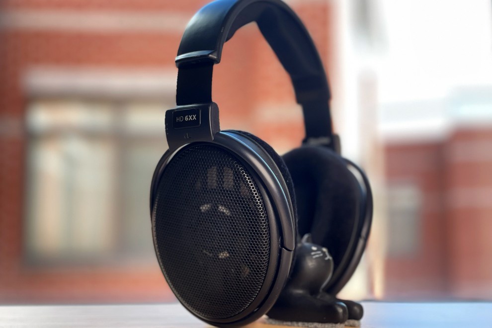 Sennheiser HD 660S2 headphones offer more high-end low end | PopSci