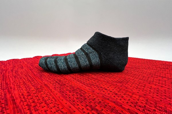 MIT's smart material can sense how your body moves | Popular Science