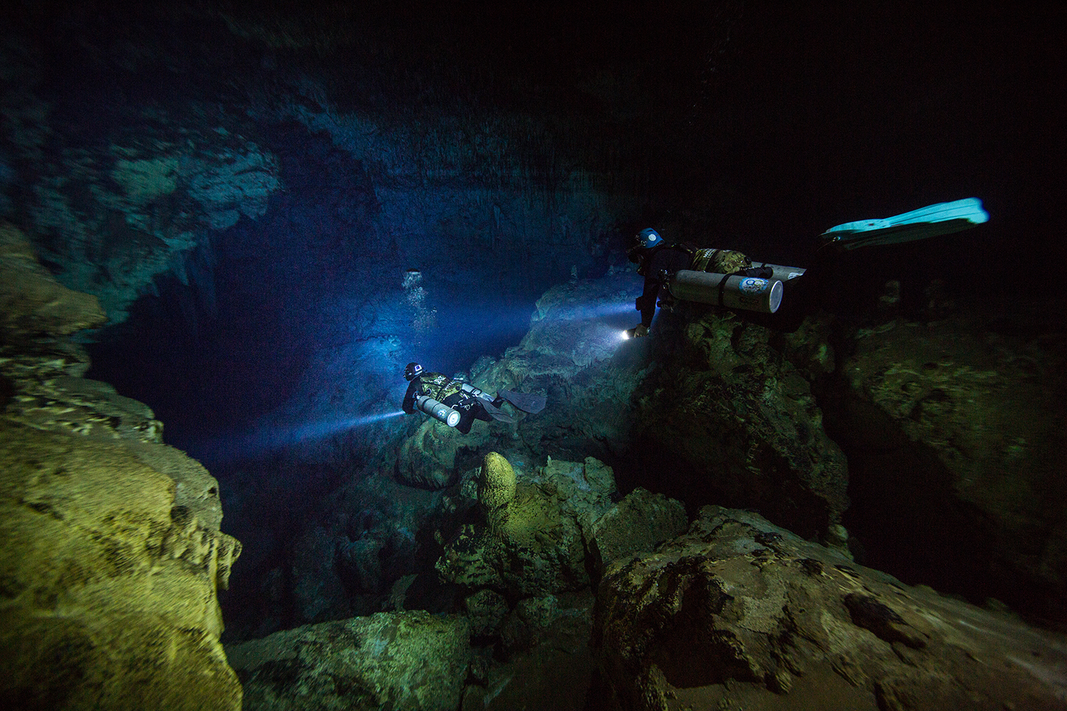 Cave divers unlock secrets of our past | Popular Science
