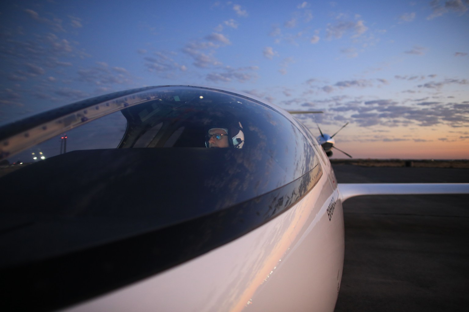 First flight: Alice, an electric aircraft, takes to the skies | Popular ...