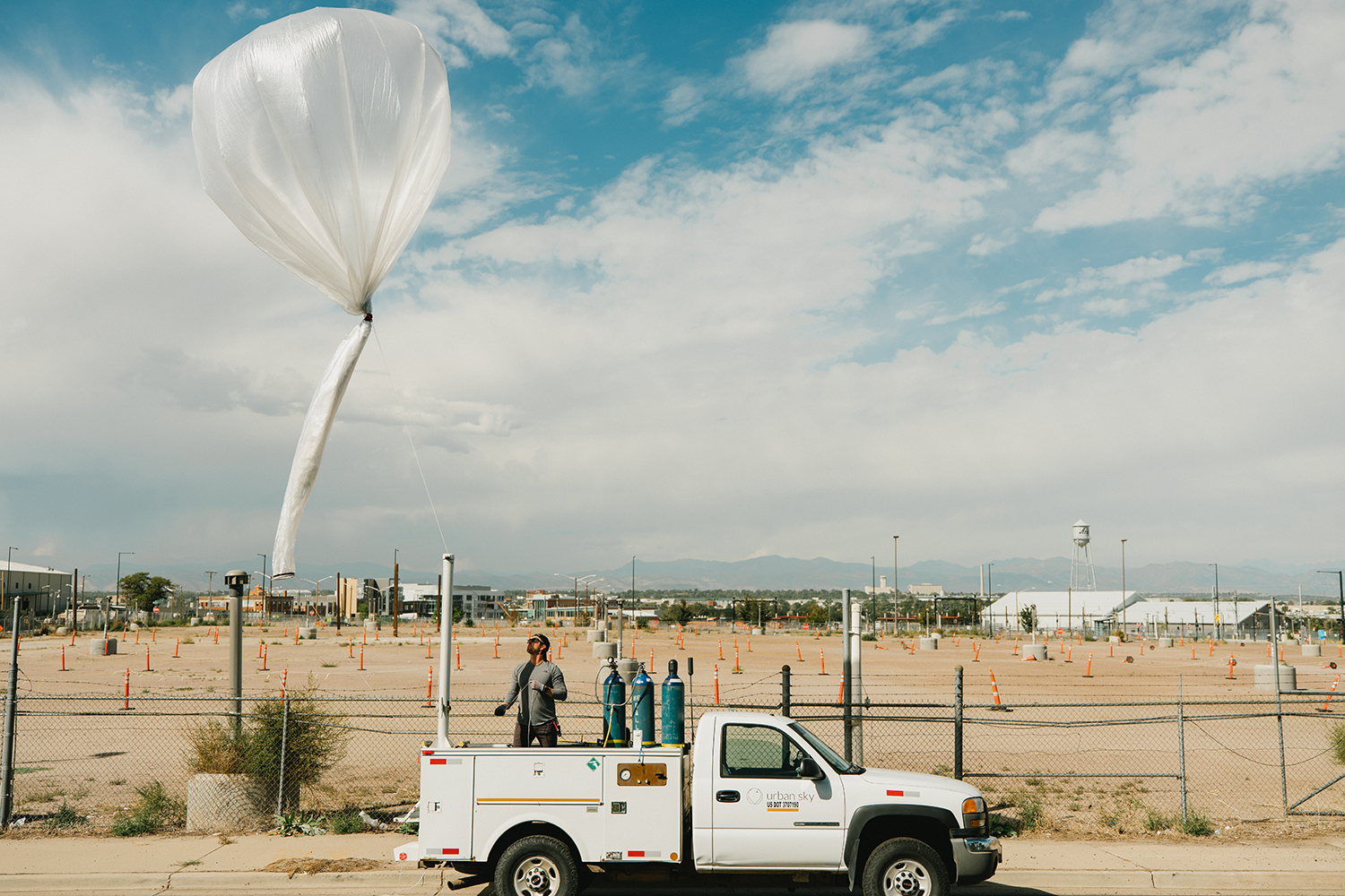 The tech startup behind wildfire-tracking balloons | Popular Science