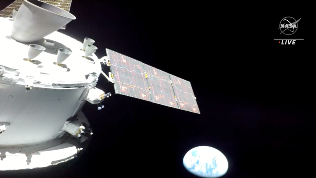 Orion reveals first images from NASA's Artemis mission | Popular Science