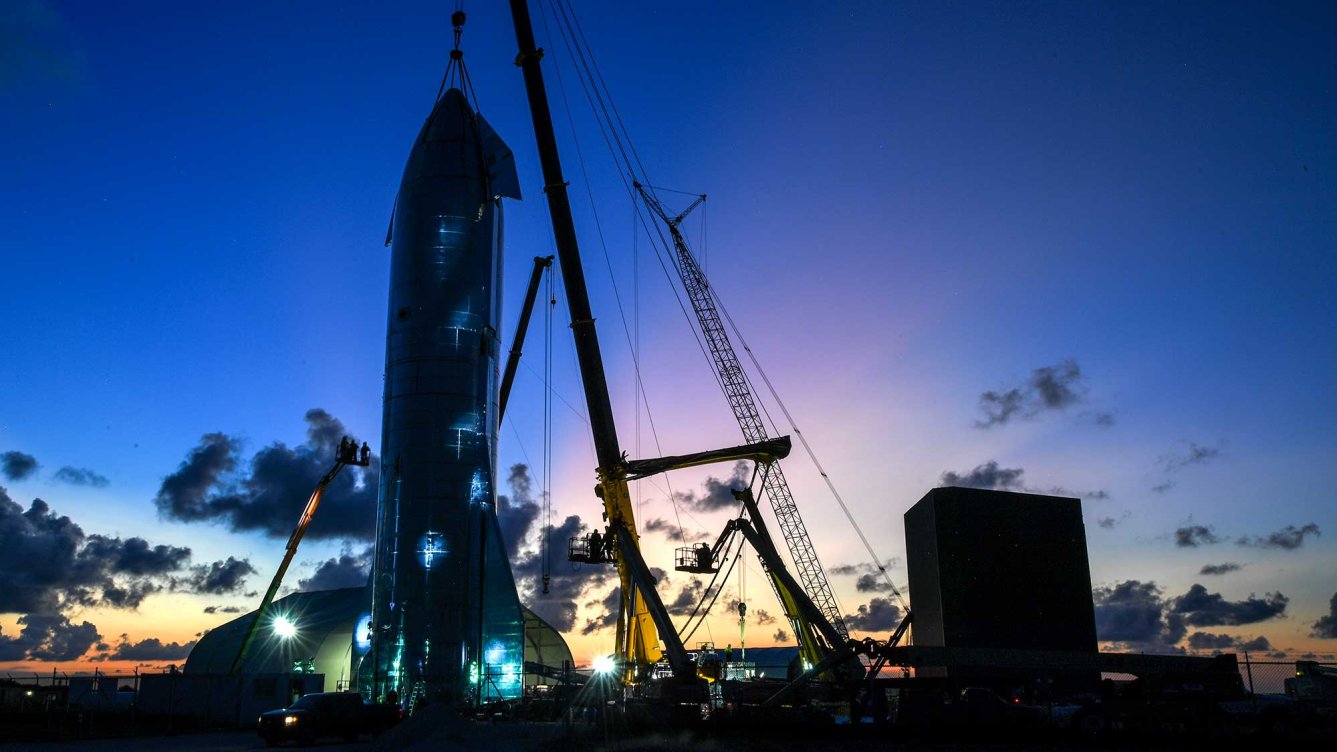 SpaceX's all-civilian moon trip has a crew | Popular Science