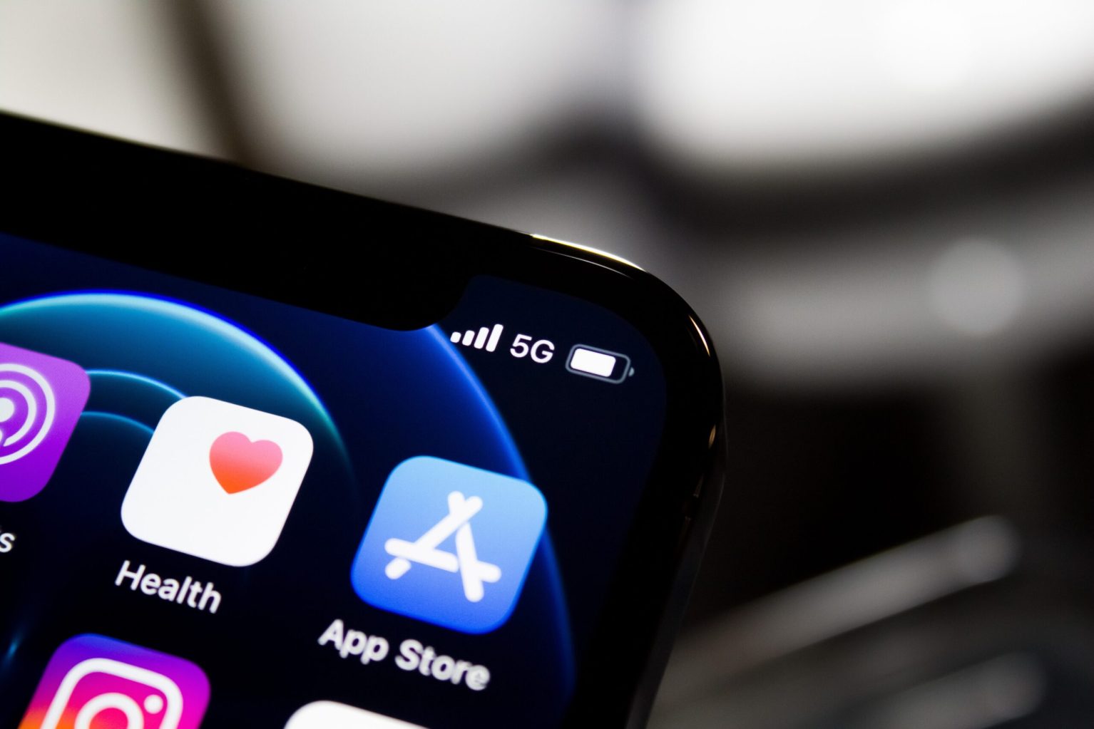 What could happen if Apple opened up its App Store | Popular Science