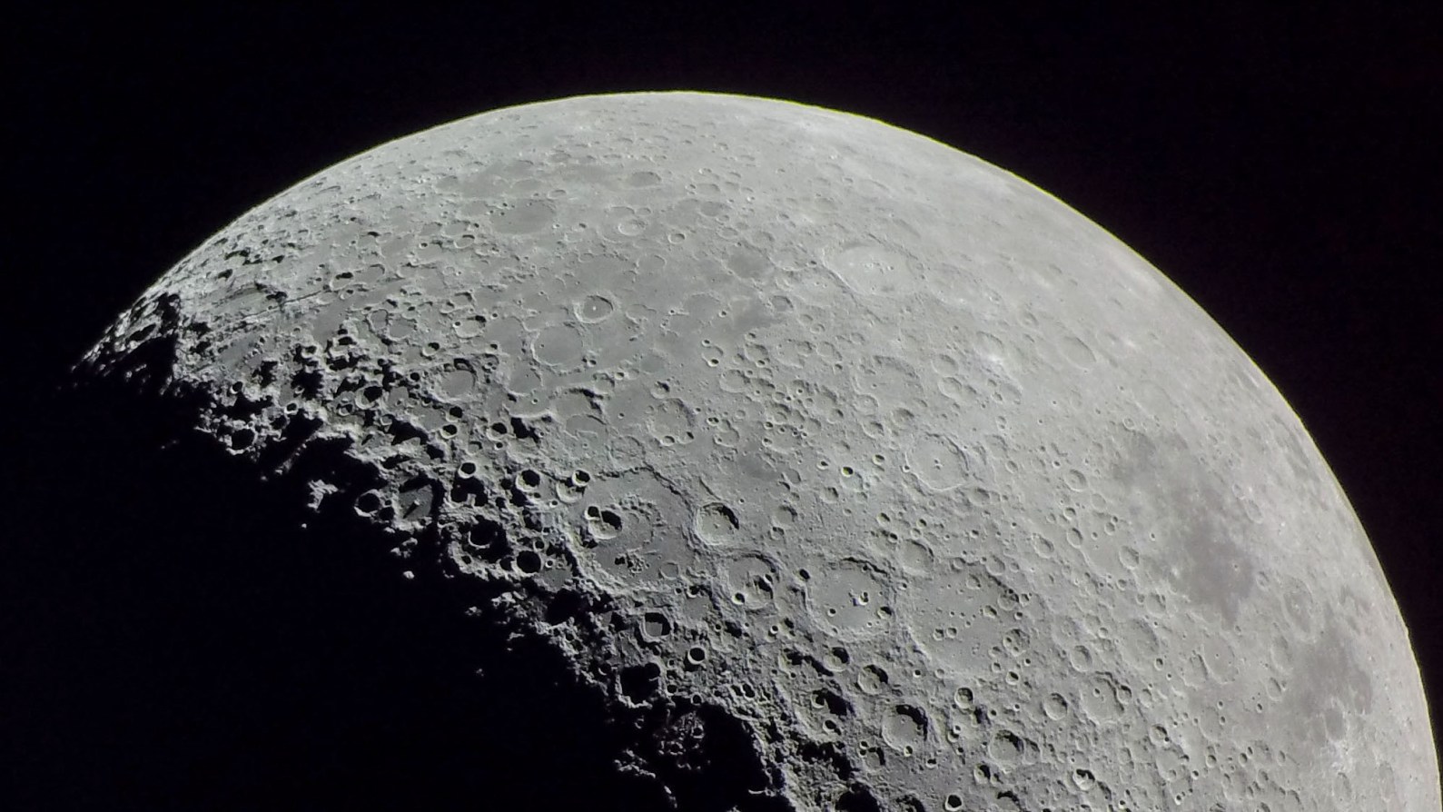Why future astronauts need GPS on the moon | Popular Science