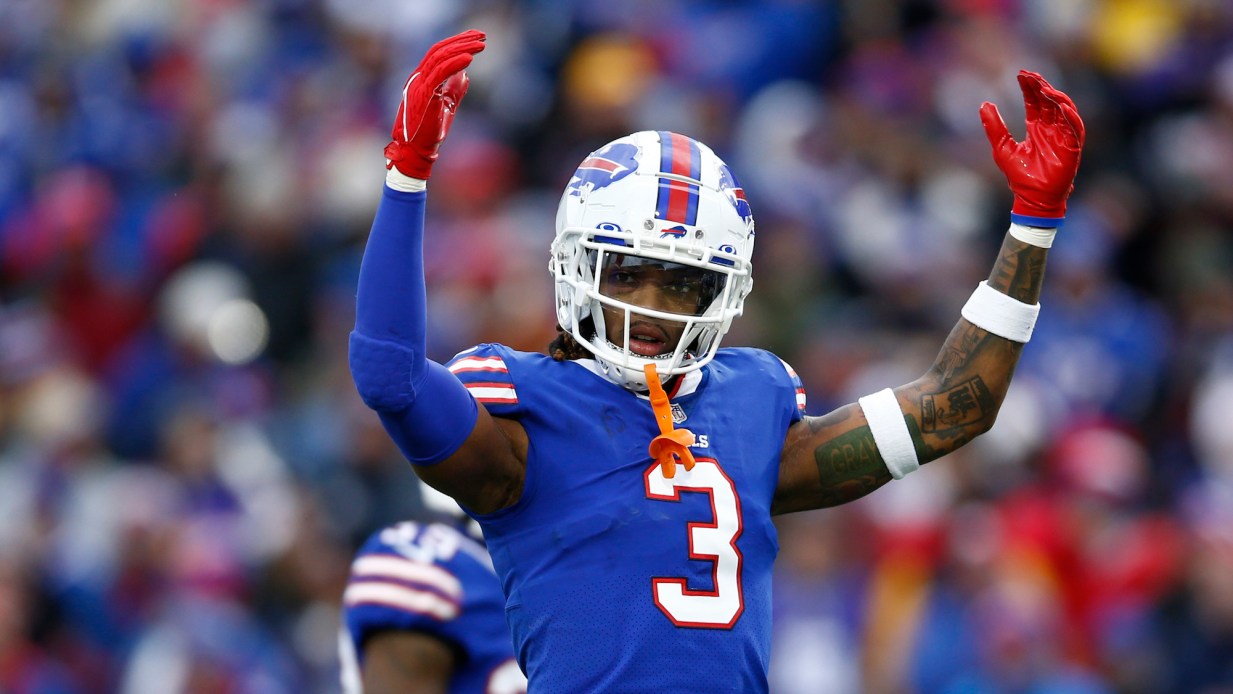 Damar Hamlin’s cardiac arrest: What to know | Popular Science