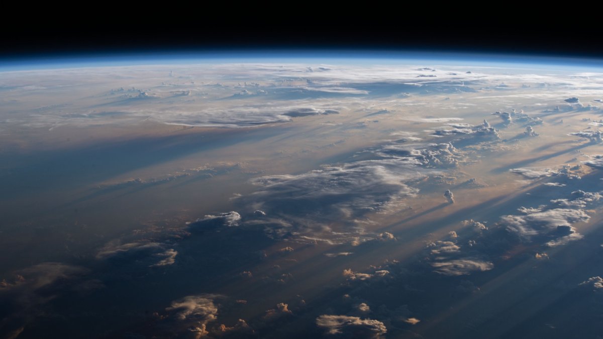 Earth’s inner core might be switching up its spin | Popular Science
