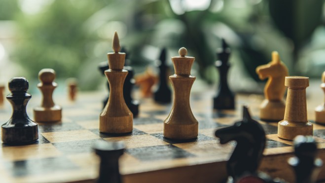 You can now play chess in iMessage—here's how | Popular Science