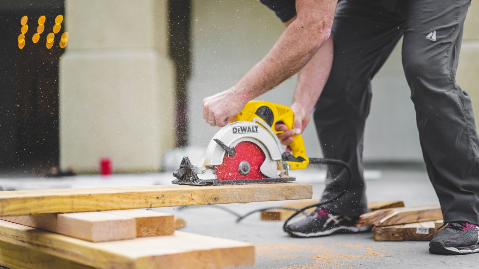 6 woodworking safety tips that will help you keep your fingers ...