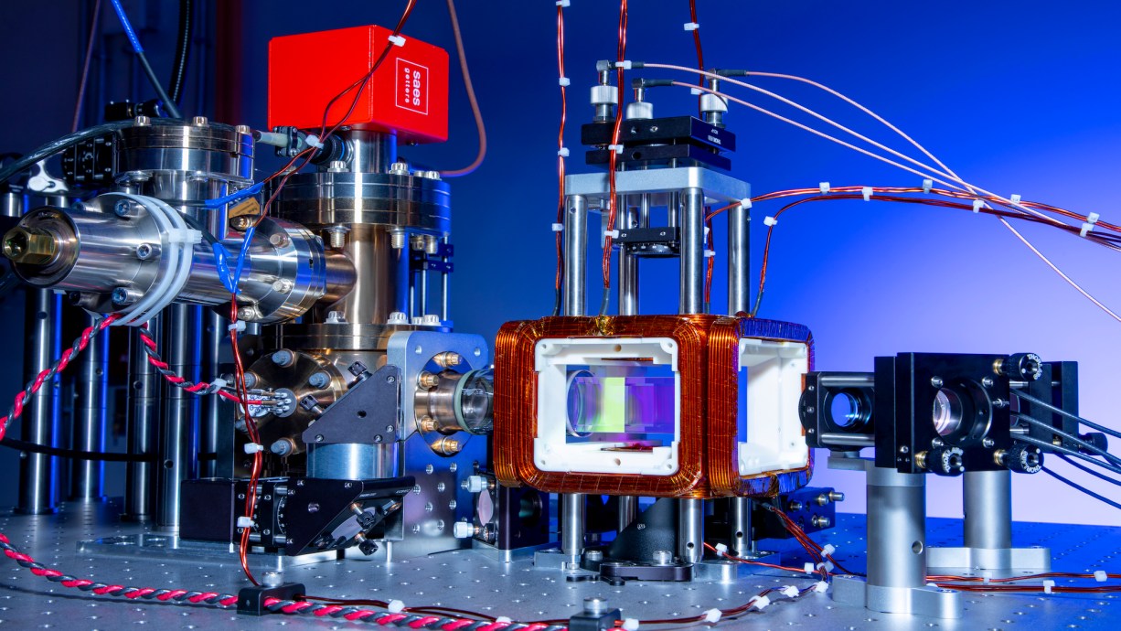 What is a neutral atom quantum computer? | Popular Science