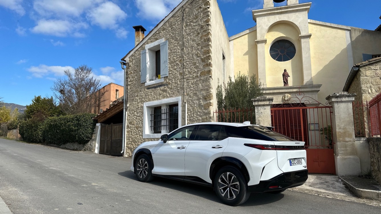 We tested the first EV from Lexus. Here's how it drives. | Popular Science