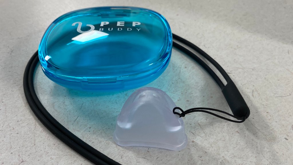 This tiny aid coaches COPD patients to better breathing | Popular Science