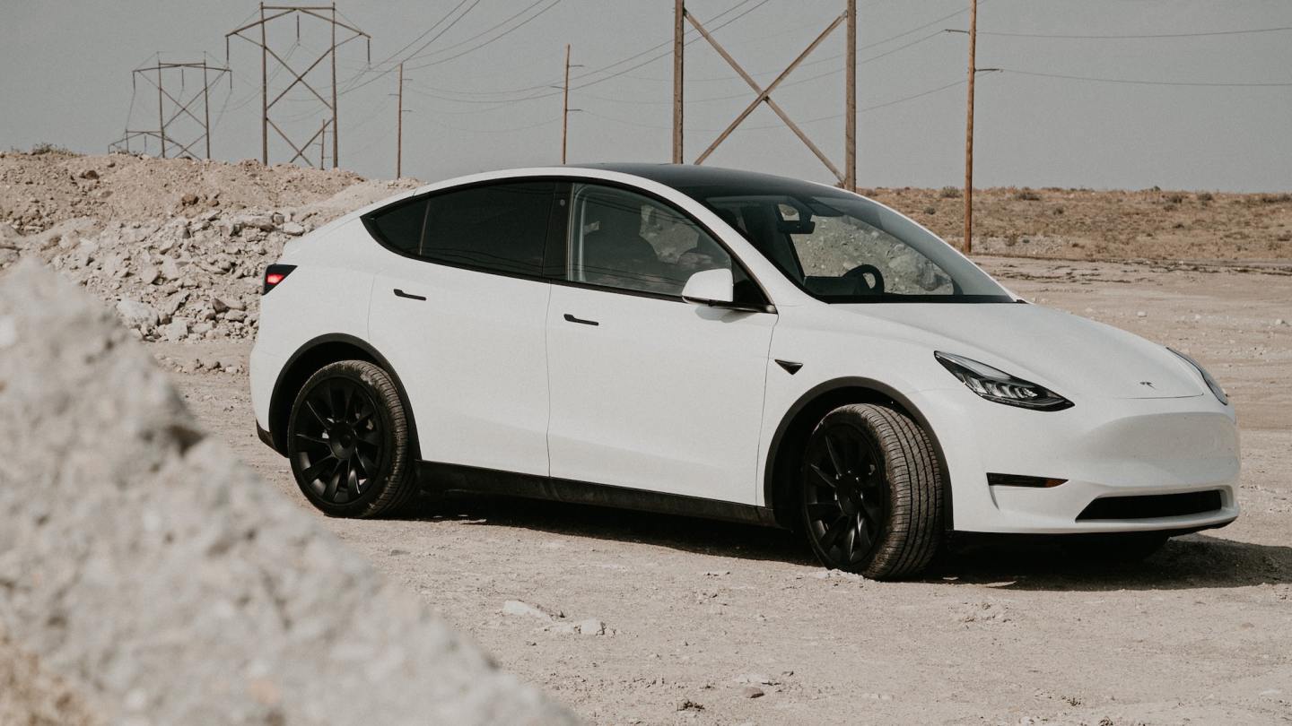 In two cases, the steering wheels have come off a Tesla | Popular Science