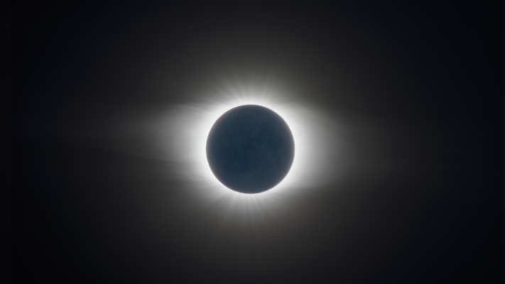 April stargazing guide: total solar eclipse and Lyrids | Popular Science