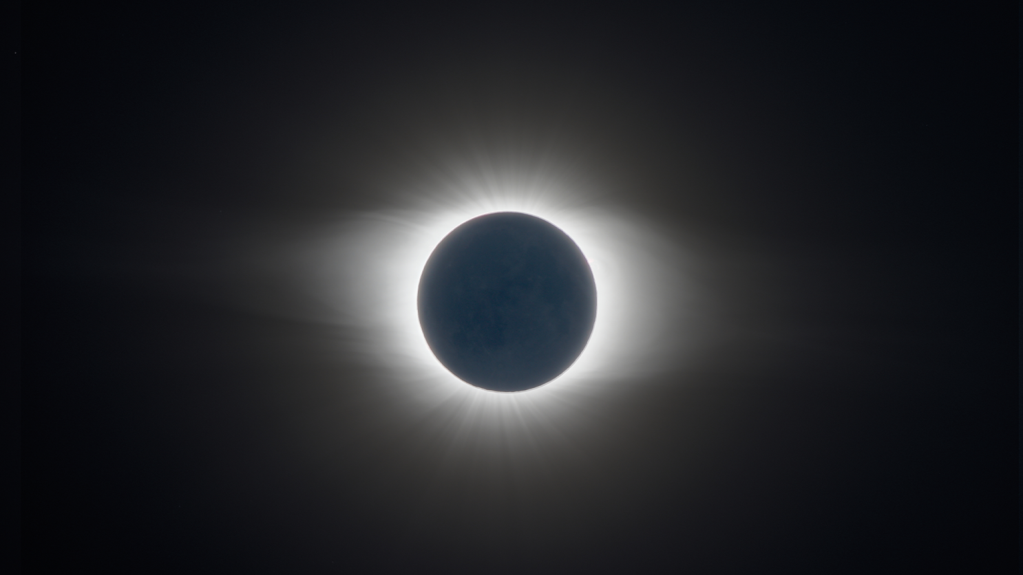 April stargazing guide: total solar eclipse and Lyrids | Popular Science