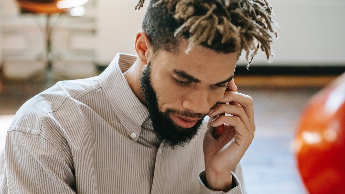 How to improve the audio quality of your phone calls | Popular Science