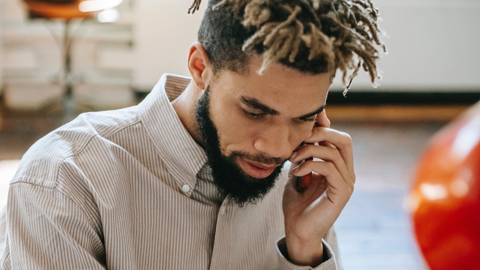 How to improve the audio quality of your phone calls | Popular Science