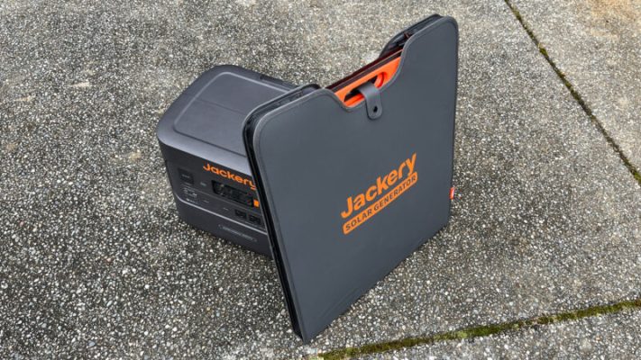 Jackery Explorer 3000 Pro solar generator review: Bigger and better ...