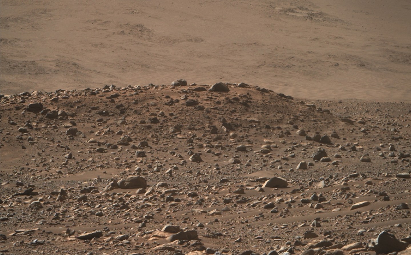 NASA's Perseverance Rover spots damaged, lonely Ingenuity helicopter in ...