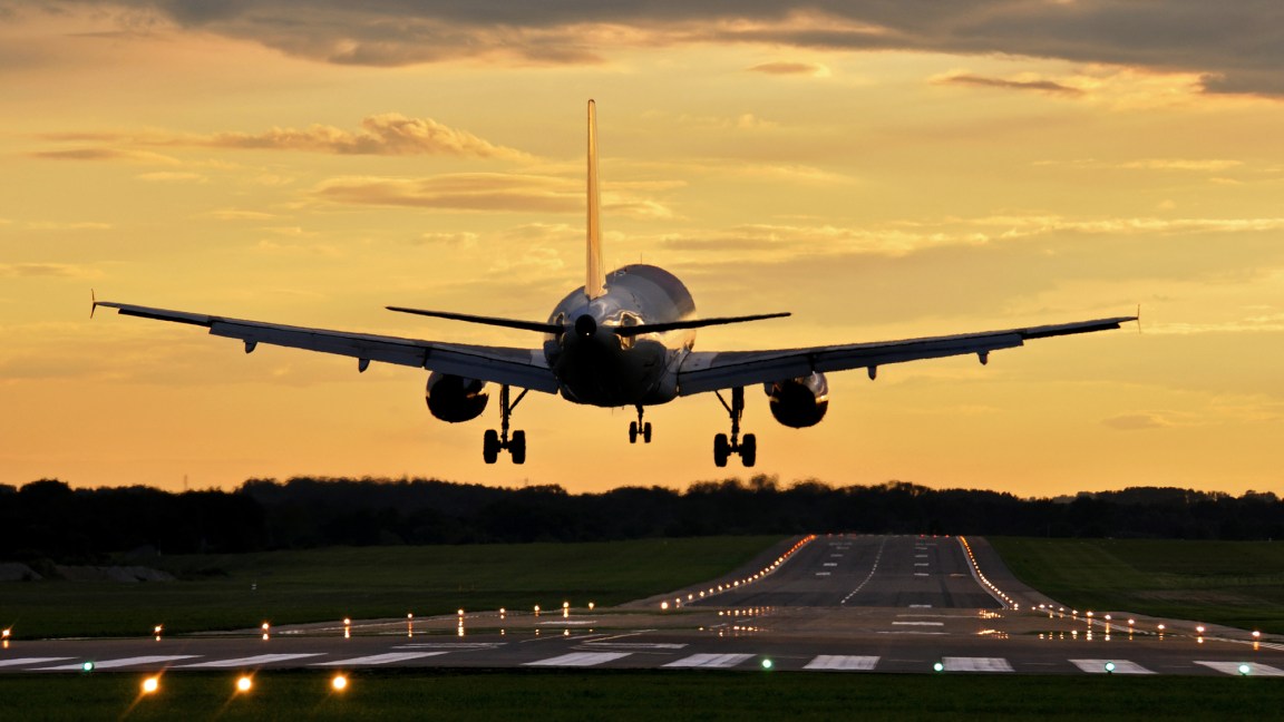 FAA announces revised East Coast flight routes | Popular Science
