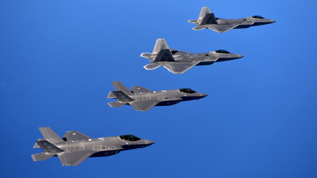A sixth-generation fighter jet will replace F-22s | Popular Science
