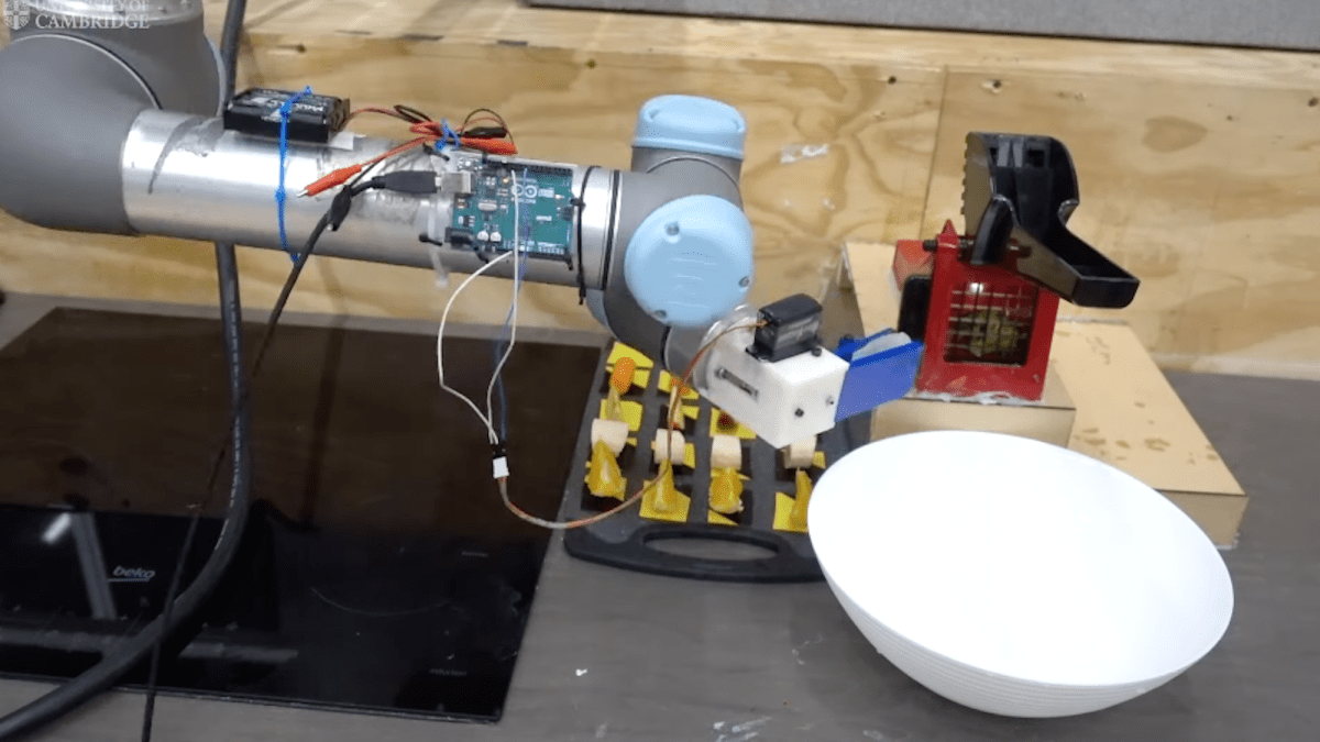 Watch a robot 'chef' create its own salads | Popular Science