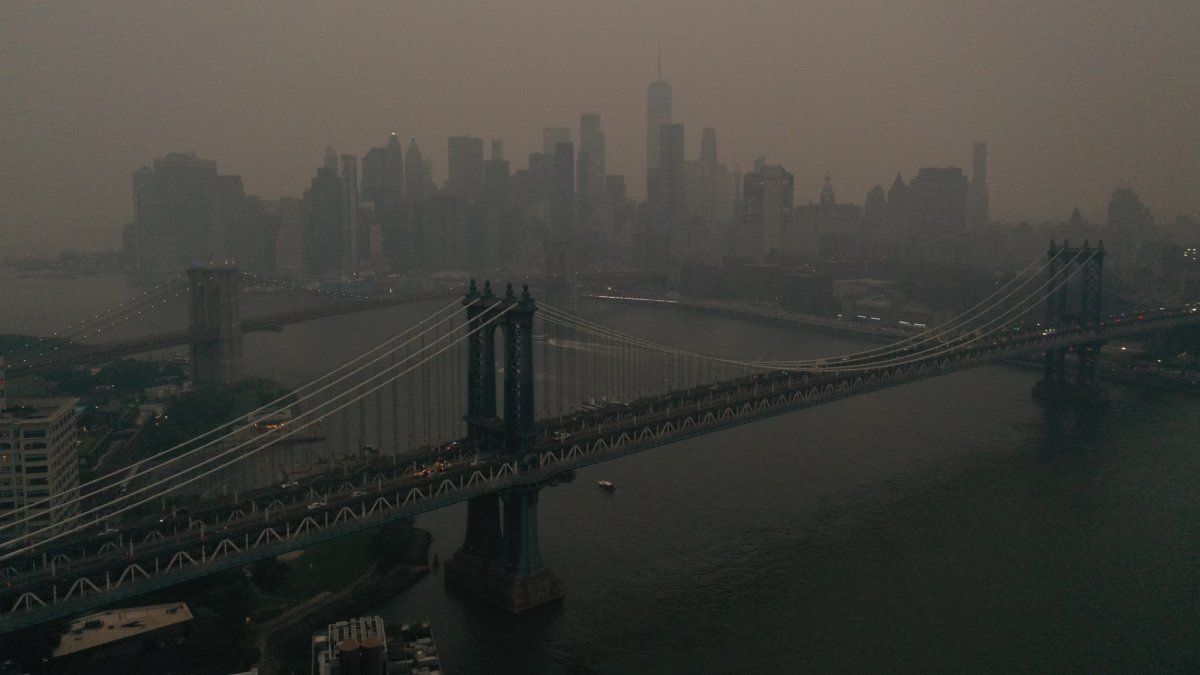 Wildfire smoke is blanketing the eastern US | Popular Science