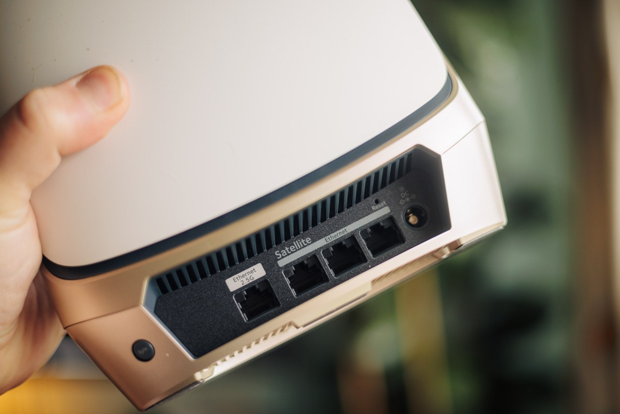 Netgear Orbi 960 WiFi 6E mesh system review: All the speed you could ...