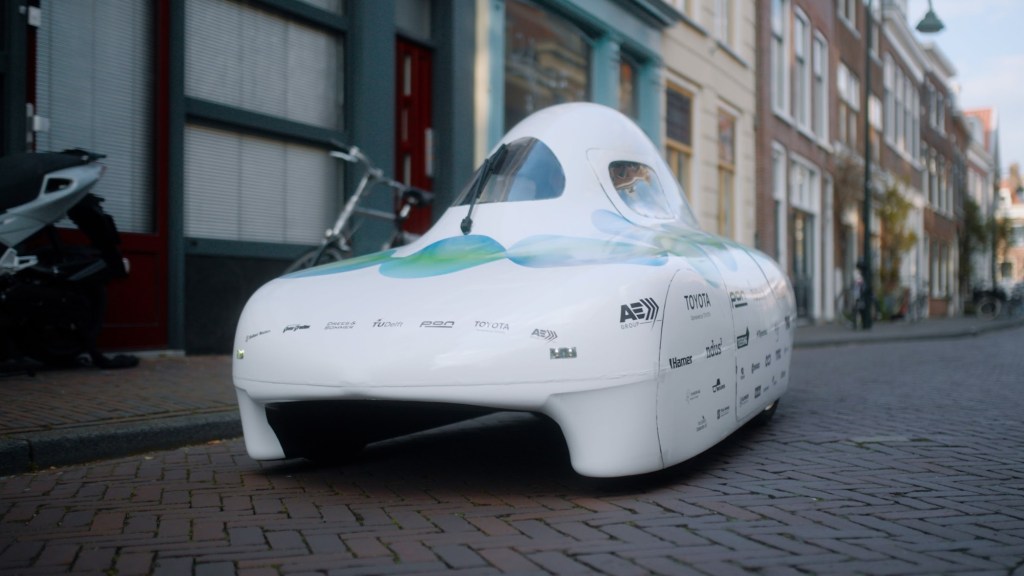 Tiny hydrogen-fueled car breaks world record | Popular Science