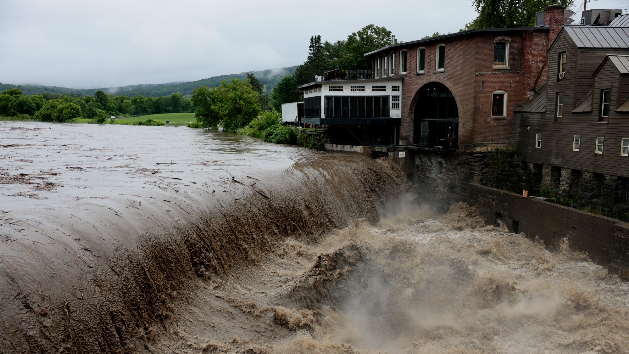 The Northeast faces hurricane-level flooding | Popular Science