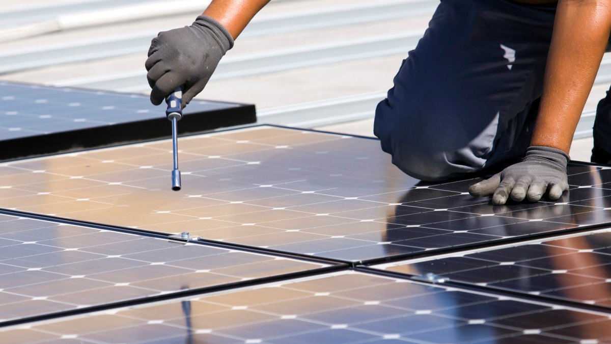 This alternative to lithium-based batteries could help store renewable ...