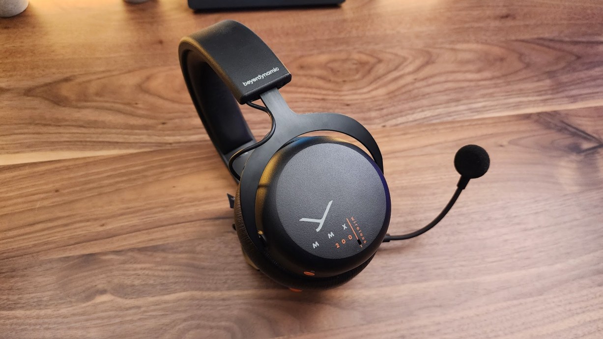 Beyerdynamic MMX 200 Wireless gaming headset review: Leveled-up sound ...