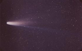 Halley's comet is on its way back towards Earth | Popular Science