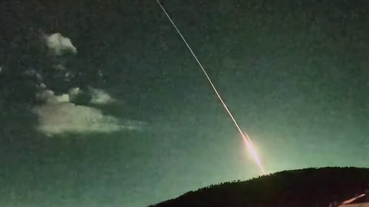 Watch a meteor's incredible light show above Spain and Portugal ...