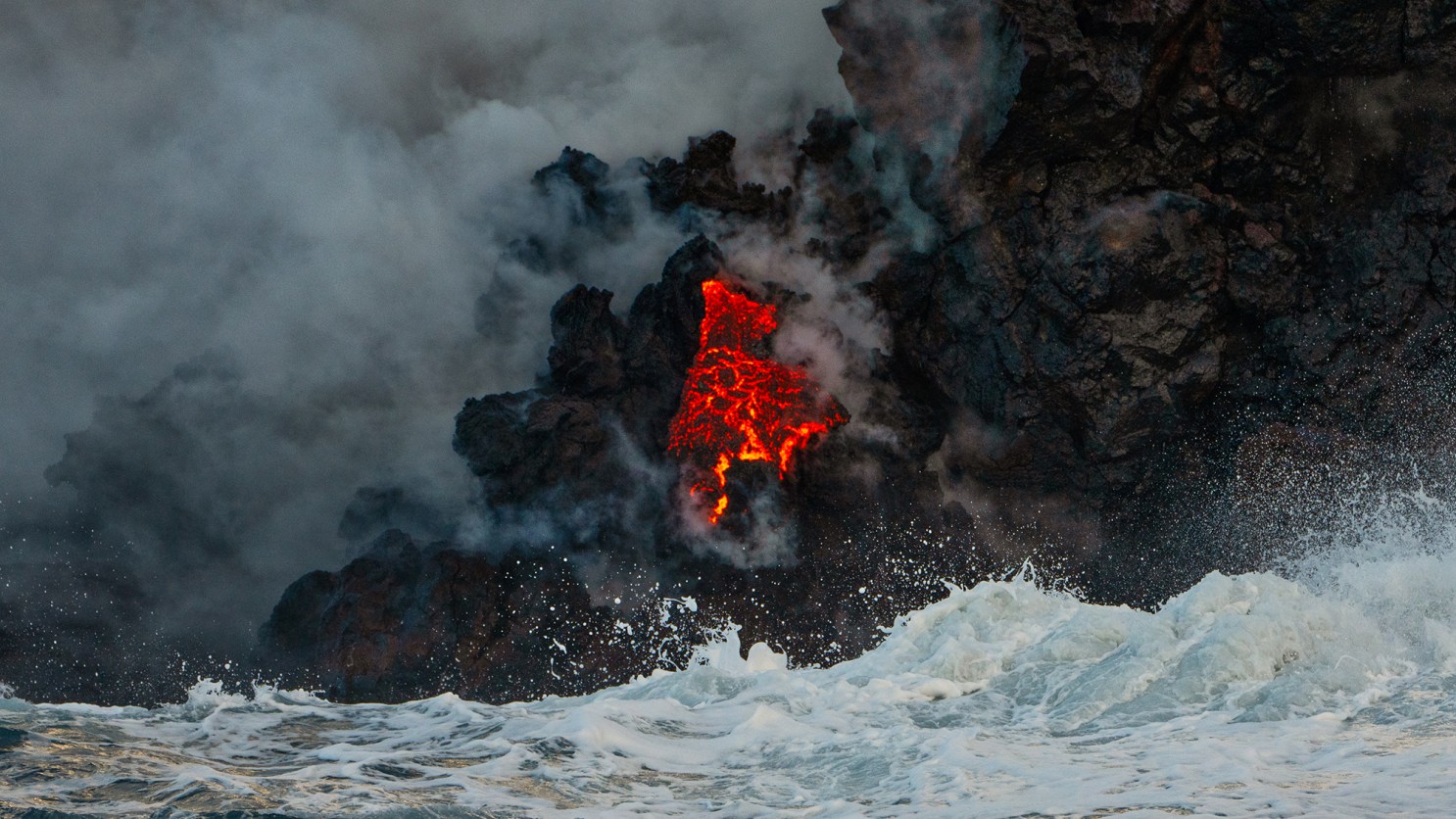 'Buoyant' magma offers clues about the power of volcanoes | Popular Science