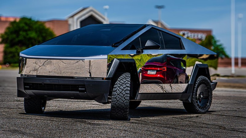 Take a look at the tech in the latest Ford Mustang | Popular Science