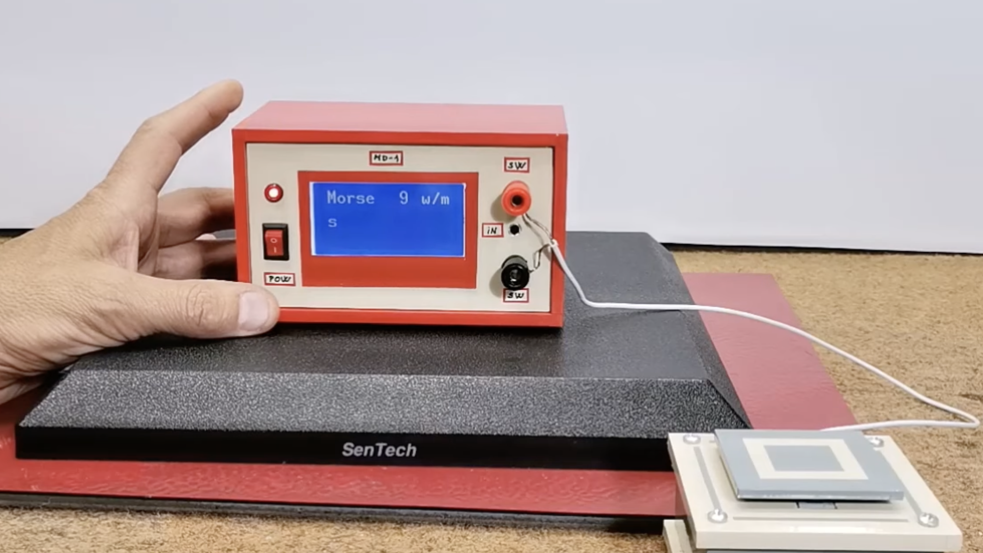 Cool DIY gadget automatically translates Morse code | Popular Science