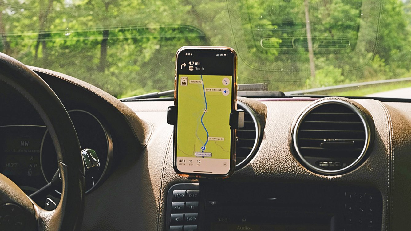 How to share your ETA in Google Maps or Apple Maps | Popular Science