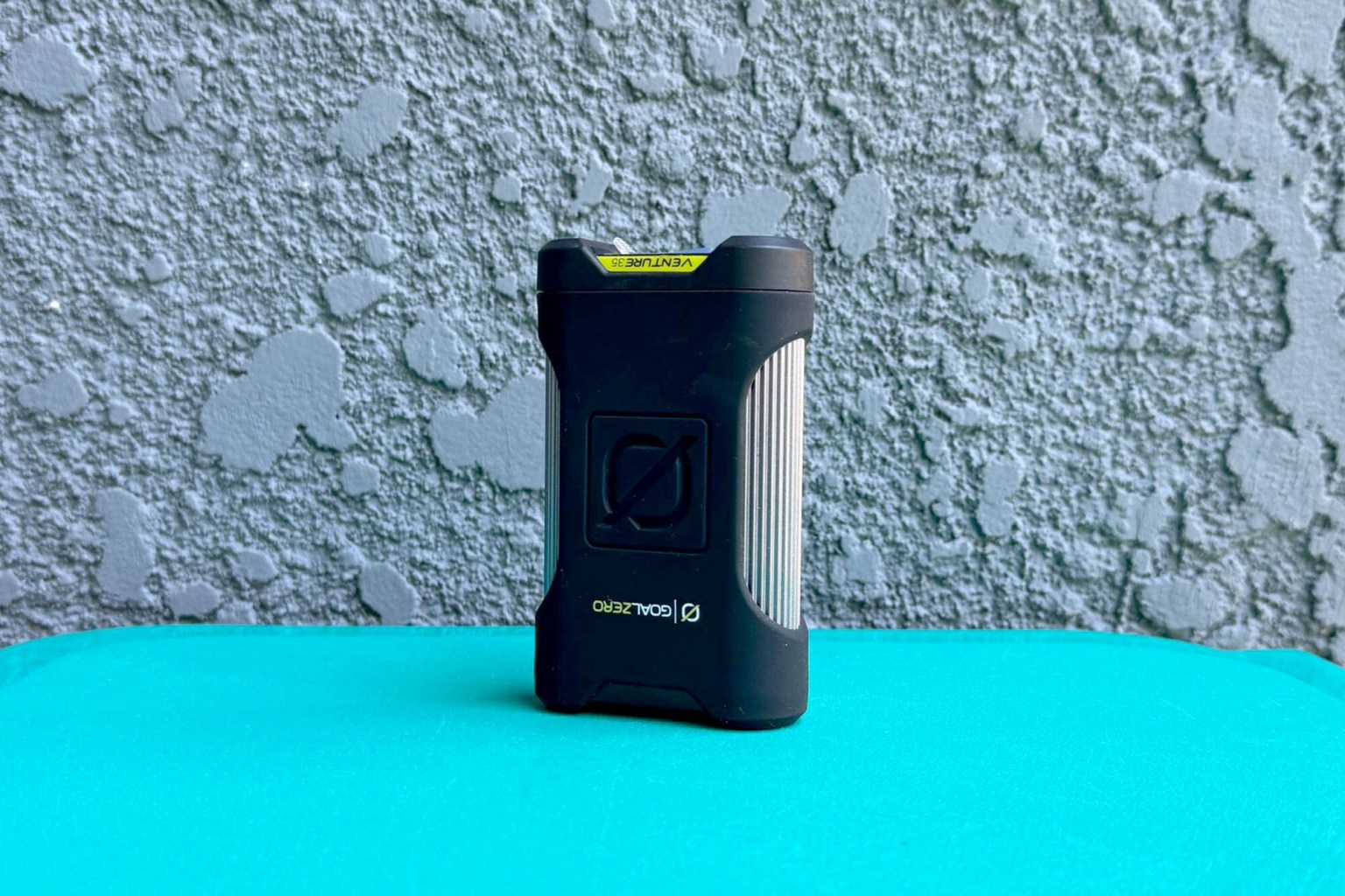 The 7 best solar power banks to keep devices going on the go, tested by ...