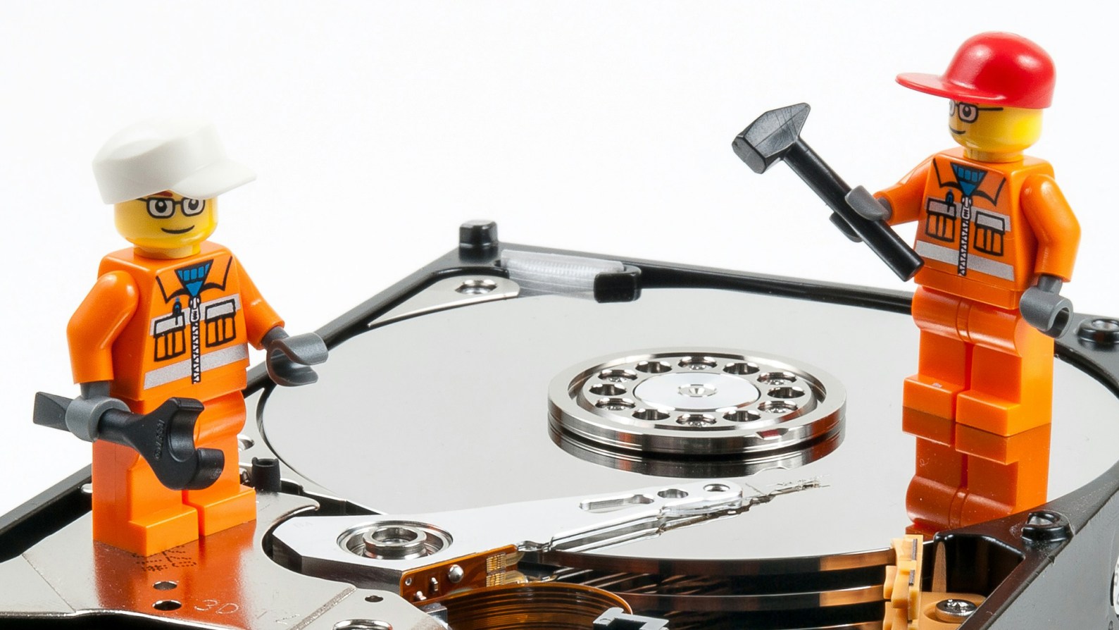 How to spot when your hard drive will fail before it does | Popular Science