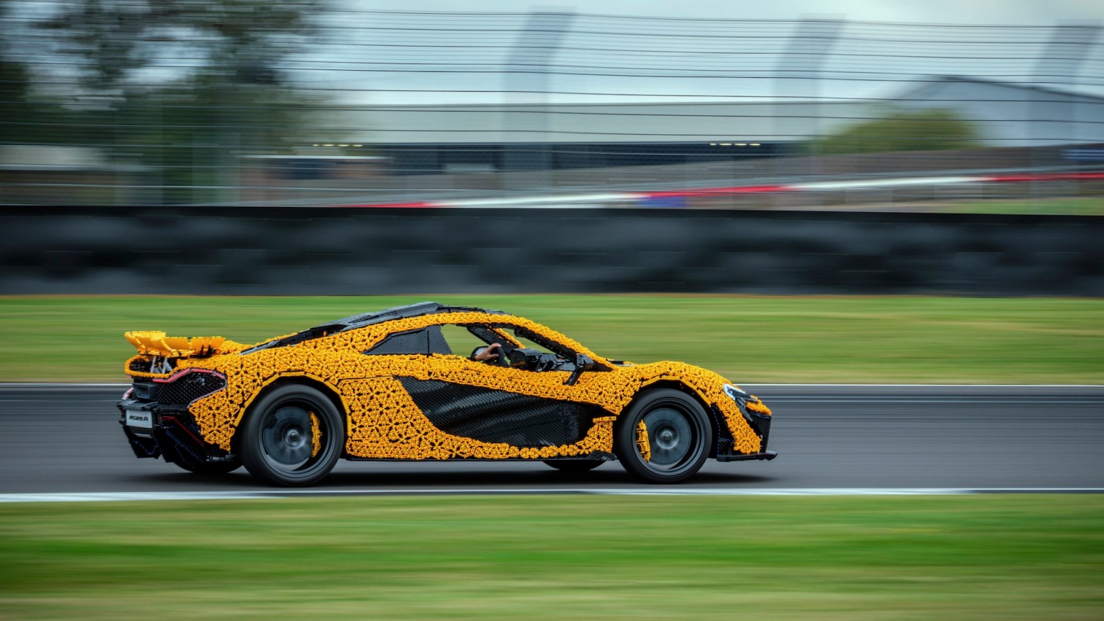 LEGO built a full-scale, drivable McLaren P1 model | Popular Science