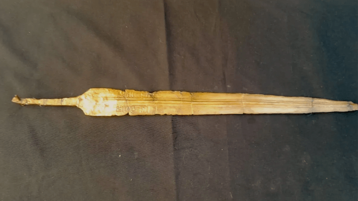 Egyptologists find ancient sword possibly wielded against the ...