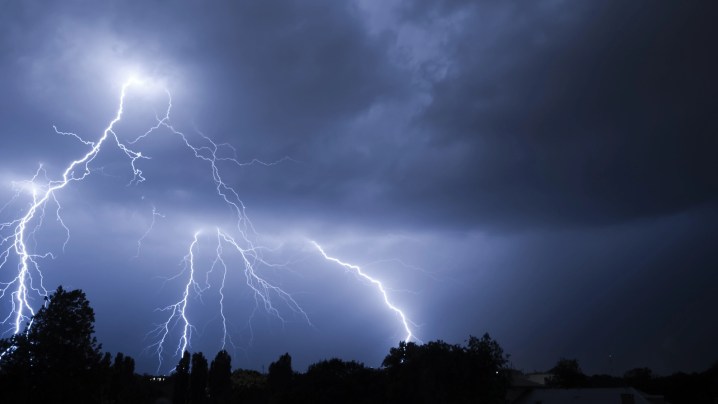 Actually, it's not safe to crouch during a lightning storm | Popular ...