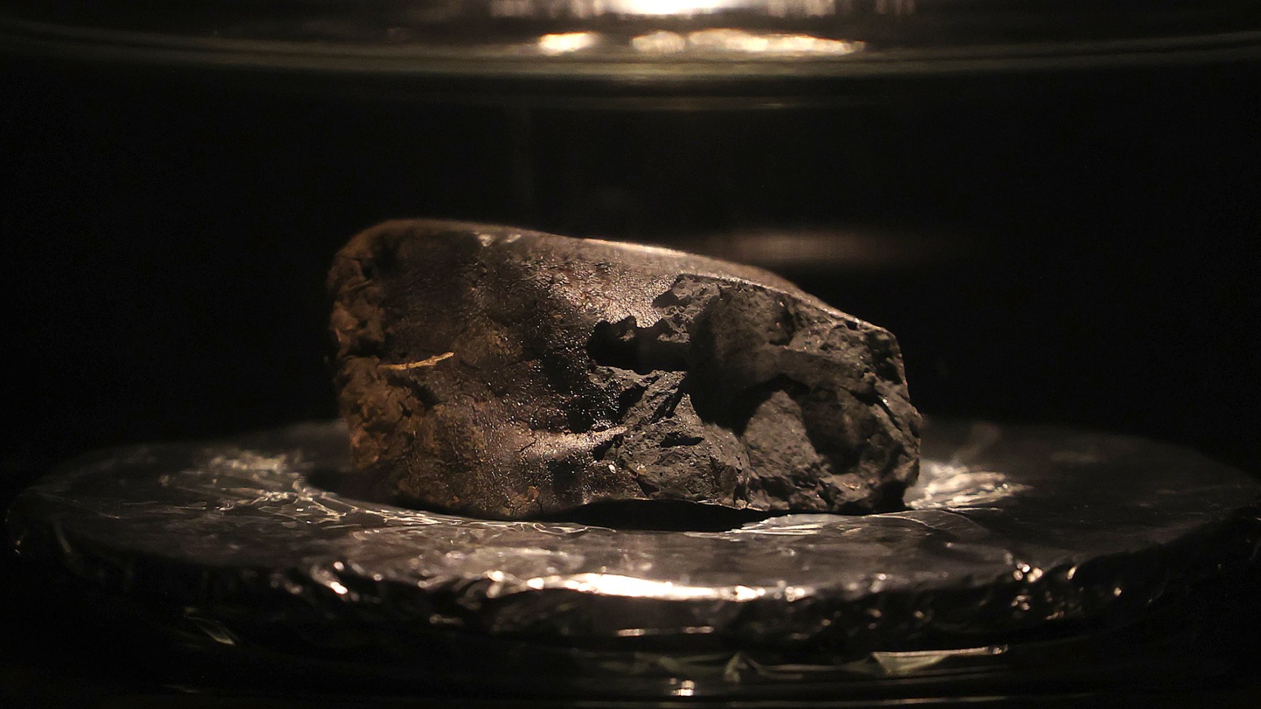 When a meteor smashes into your driveway | Popular Science