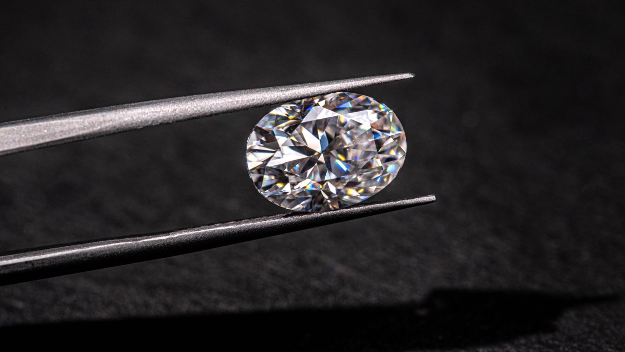 Diamond optical discs could store data for millions of years | Popular ...