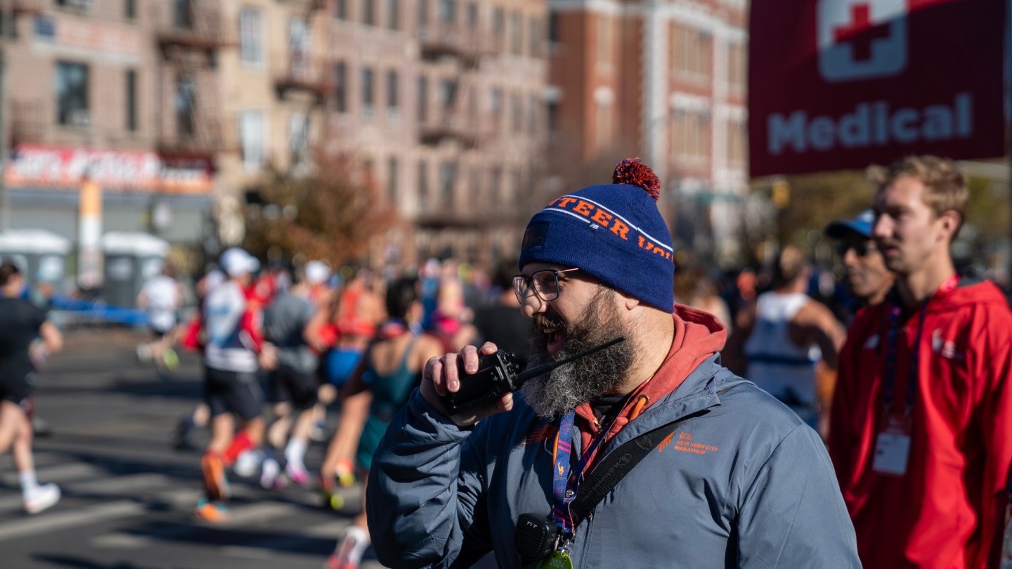 Meet the ham radio enthusiasts who help keep the New York Marathon ...