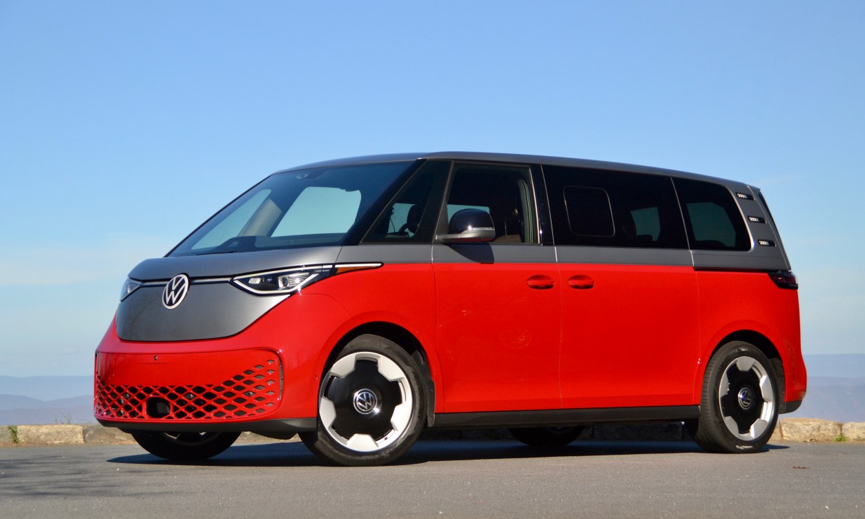 The future-retro VW microbus is finally here—quirks and all | Popular ...