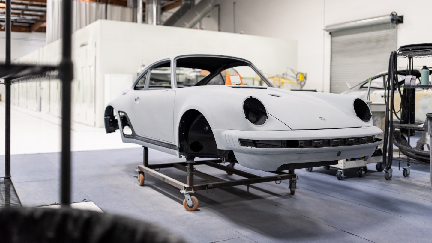 Inside the company ripping apart classic Porsche 911s to restore them ...