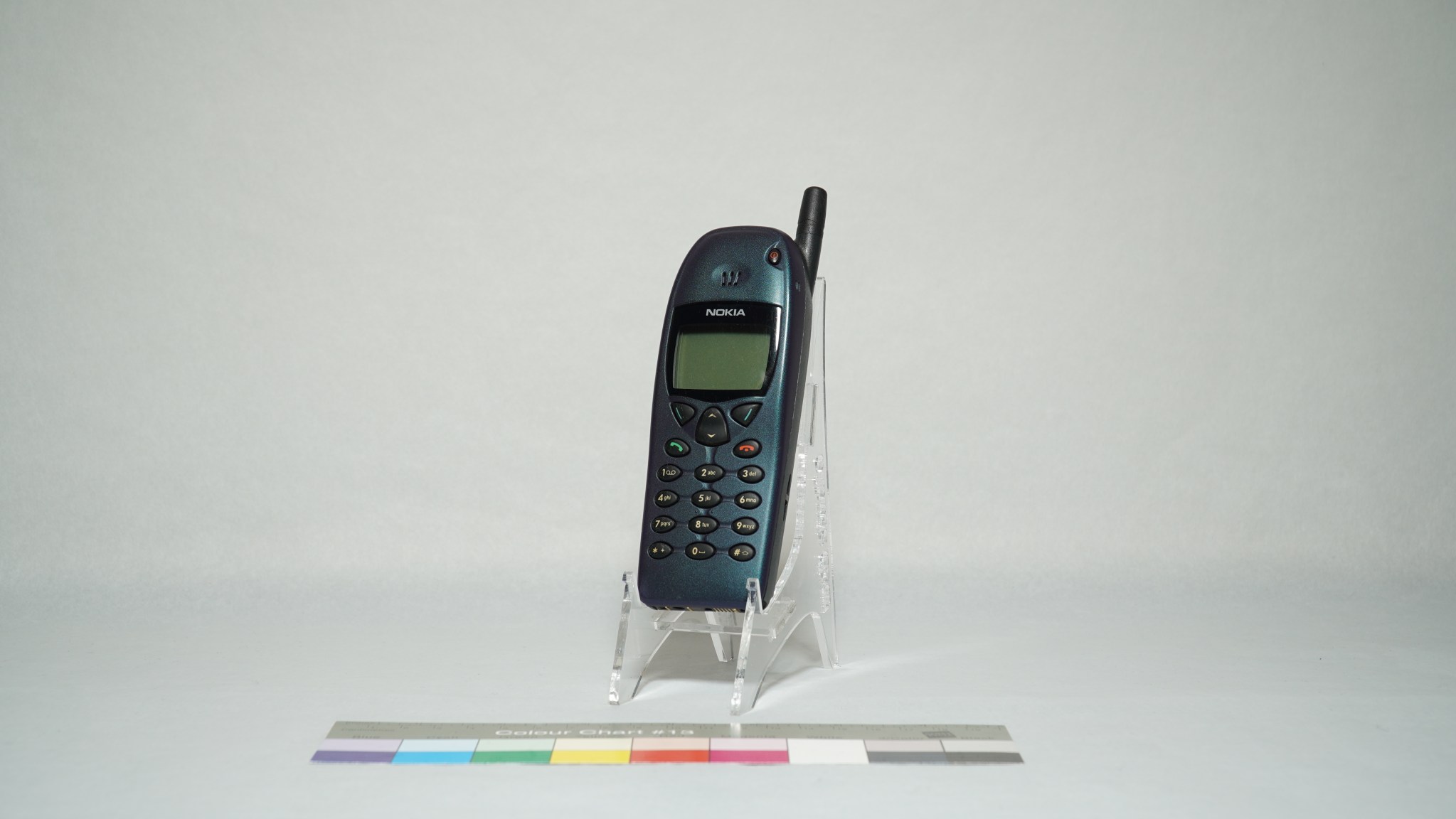 12 Nokia Design Archive photos celebrating peak Y2K tech | Popular Science